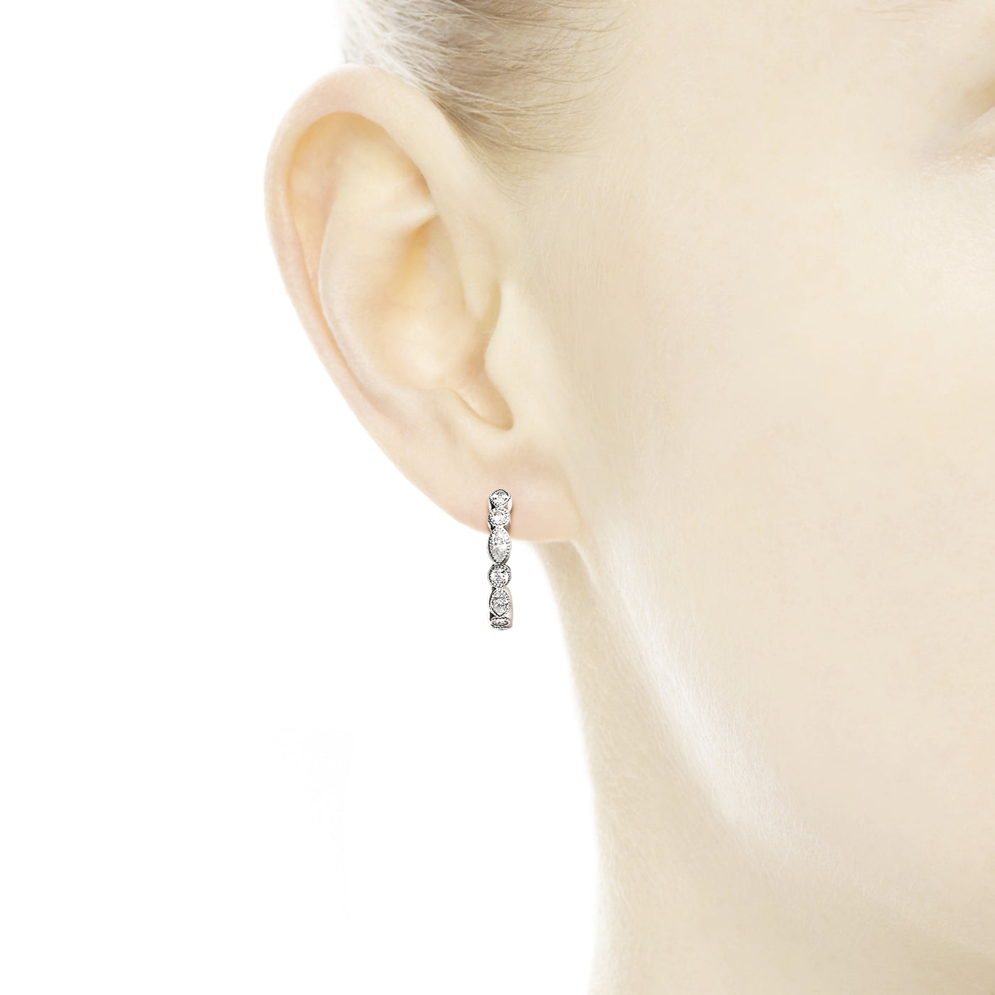 Silver hoop earrings with clear cubic zirconia Pandora Jordan